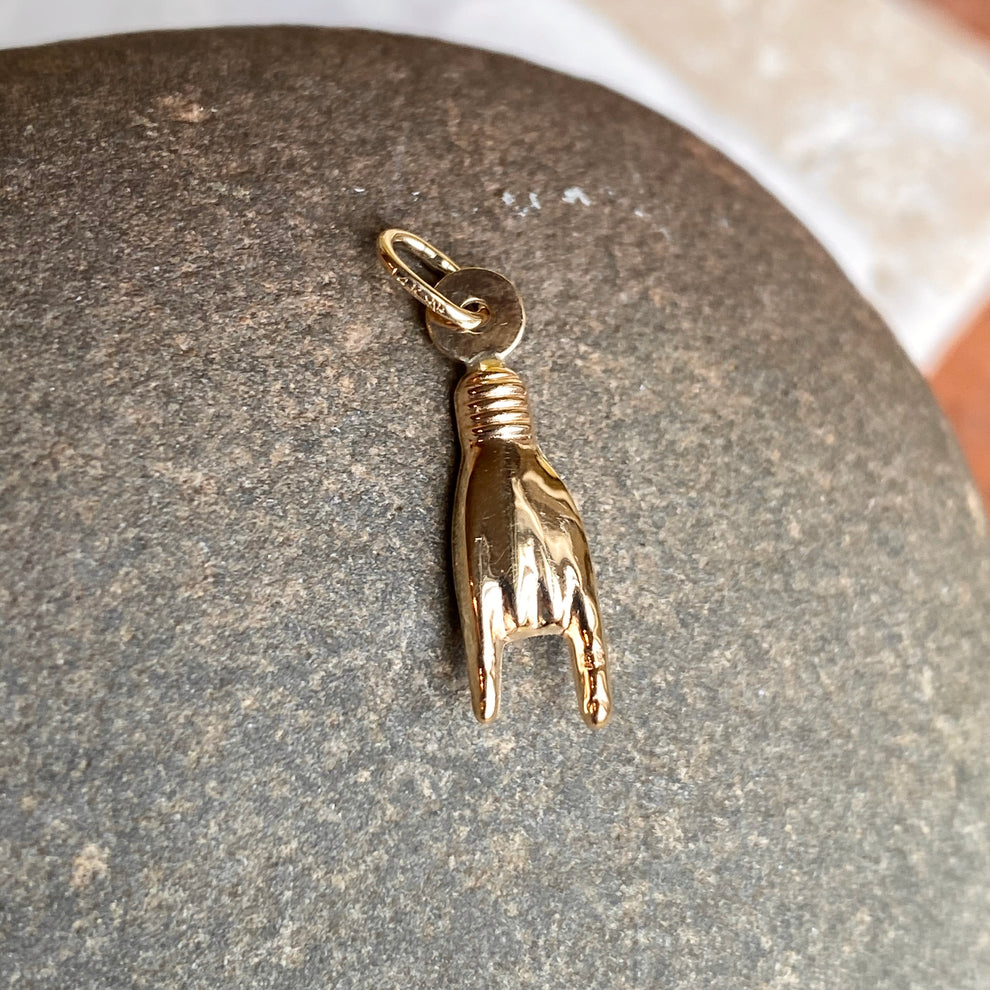 14KT Yellow Gold 3D Italian Mano Cornuto Pendant Charm 22mm – LSJ