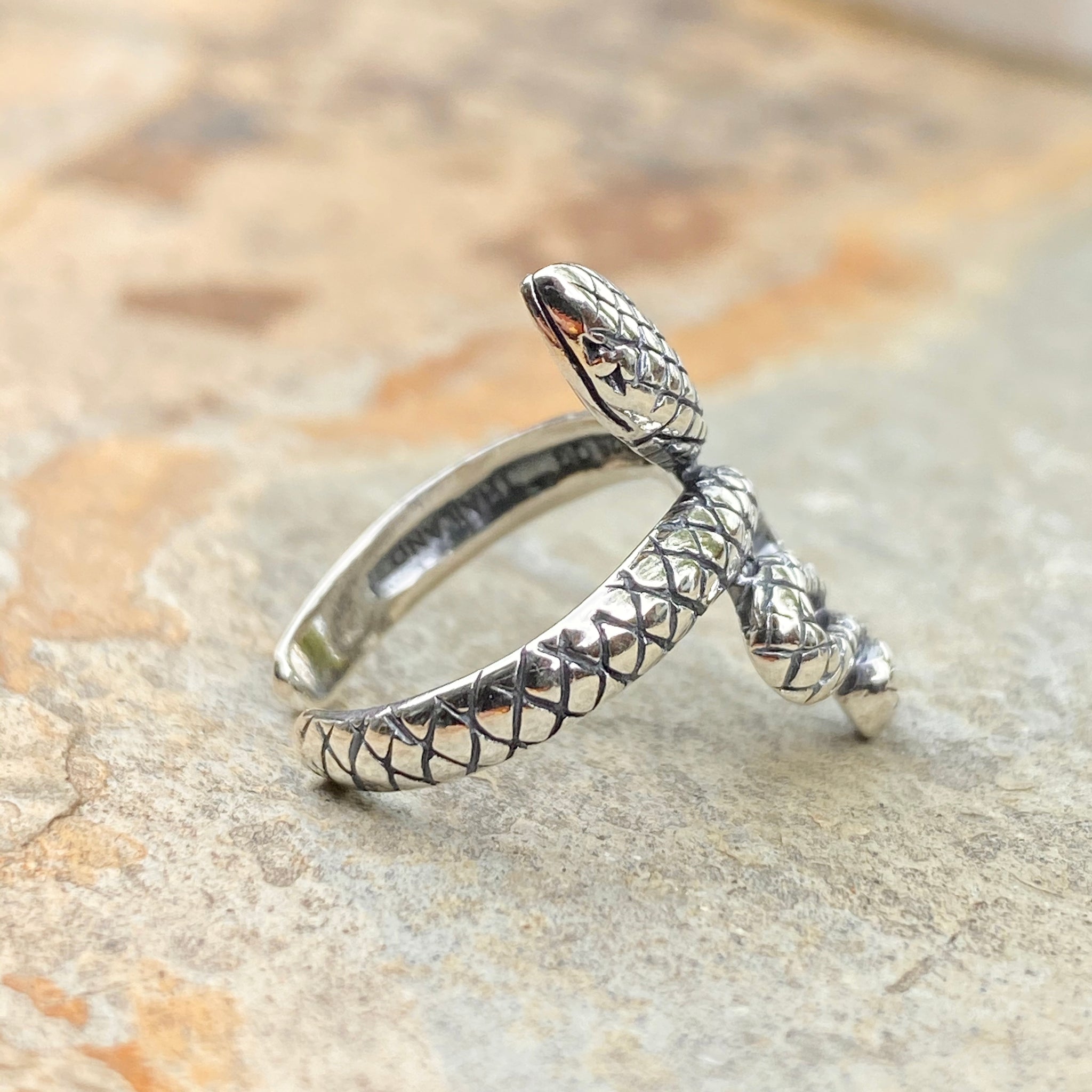 Sterling Silver Antiqued Snake Bypass Toe Ring – LSJ